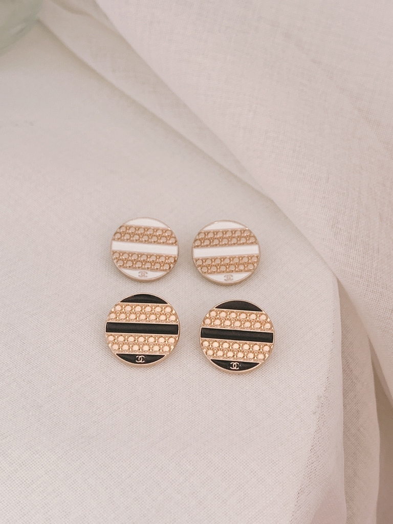 2cm CHANEL BUTTON REPURPOSED EARRINGS - lowayvintage