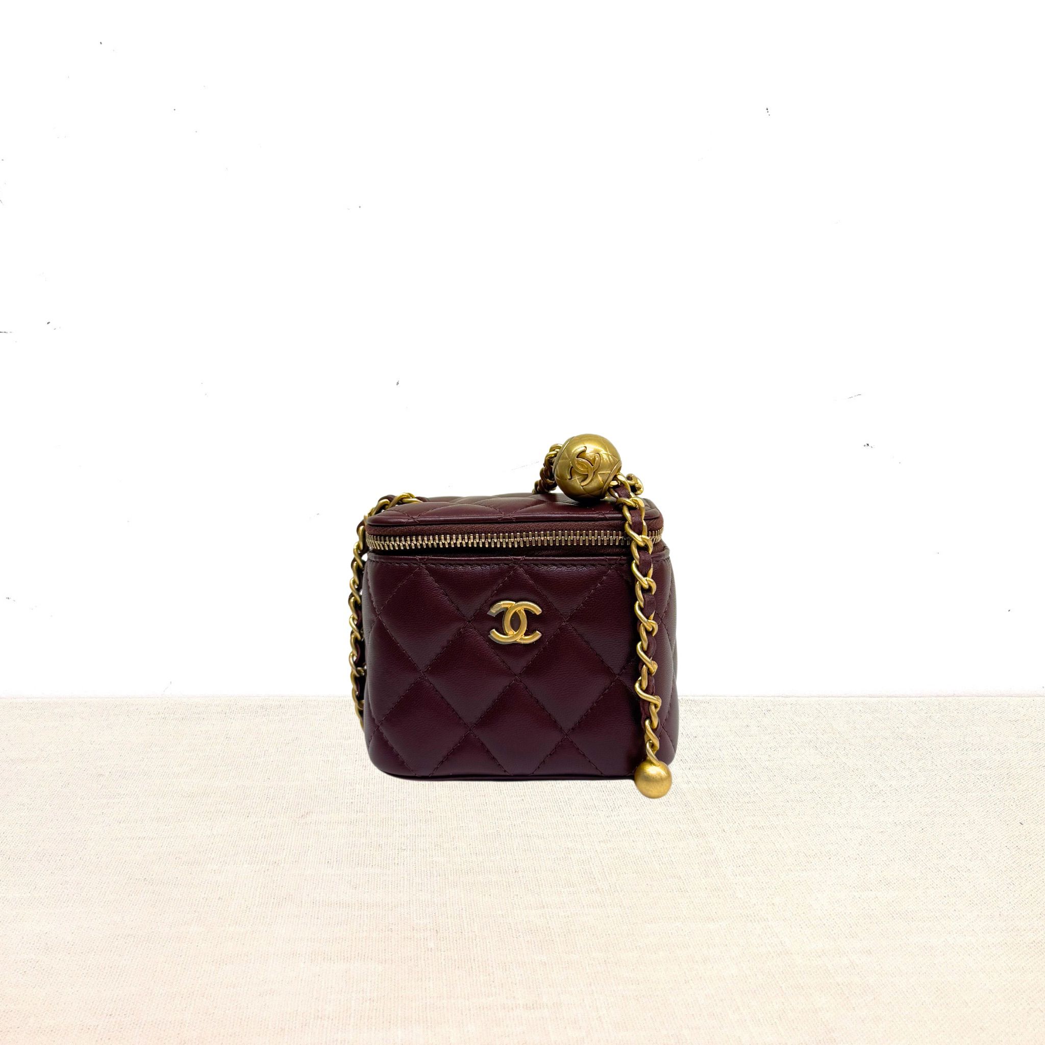 YL [ Pre-owned ] Chanel mini box with gold ball - burgundy - sozoluxury