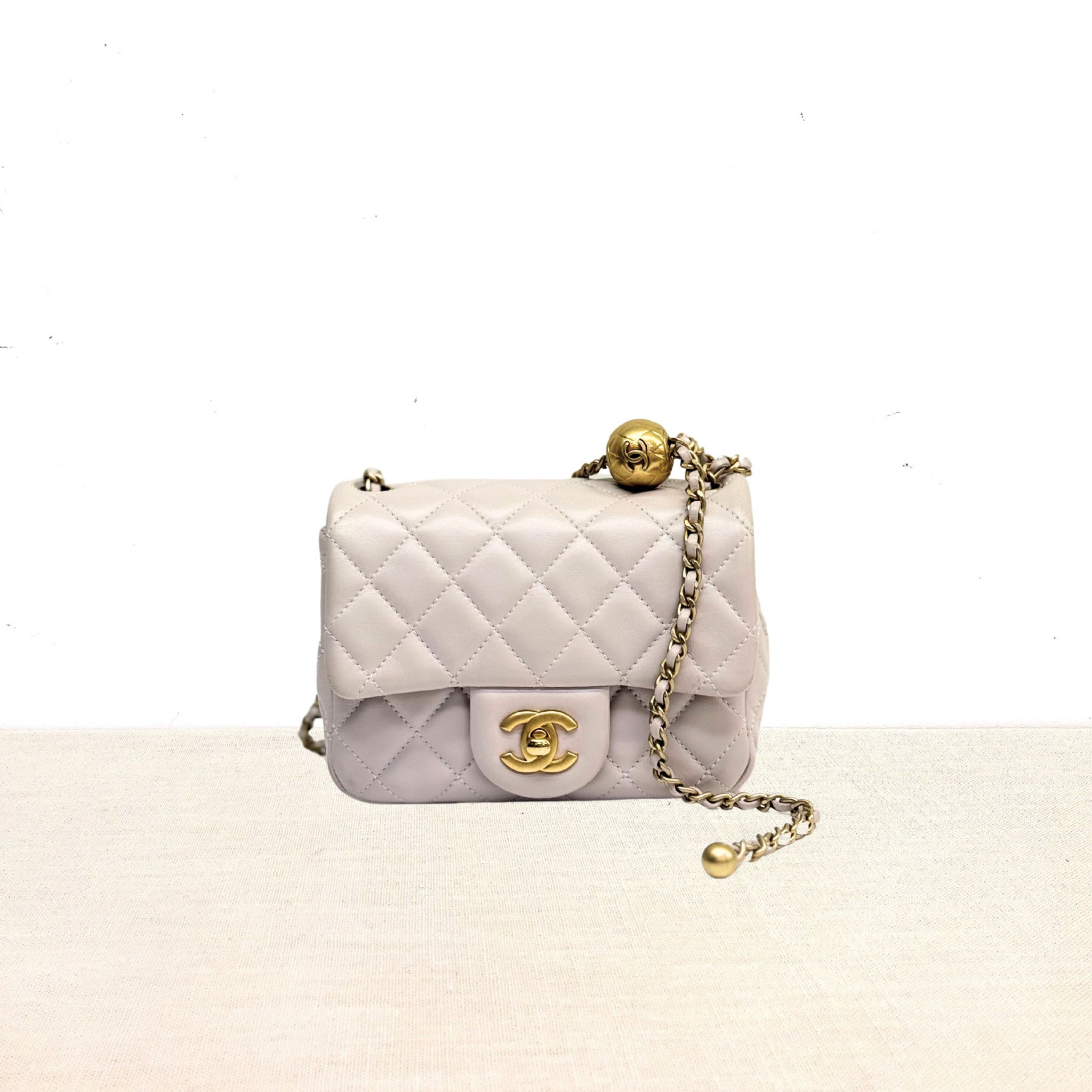 YL [ Pre-owned ] Chanel mini square 17cm with gold ball - pur - sozoluxury